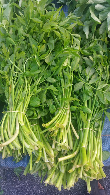 Warisan Petani: WW 170 : Entri Dulu-dulu 'Kerabu Daun Selom'