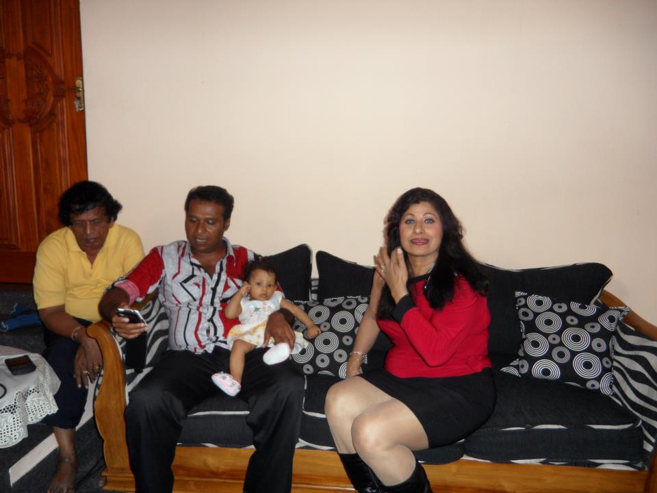 SRI LANKAN TASTE Fashion Magazine: Sumana Gomas Photo Album from USA