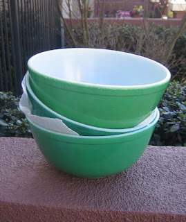 Atomic Inspired: It's Raining Pyrex!