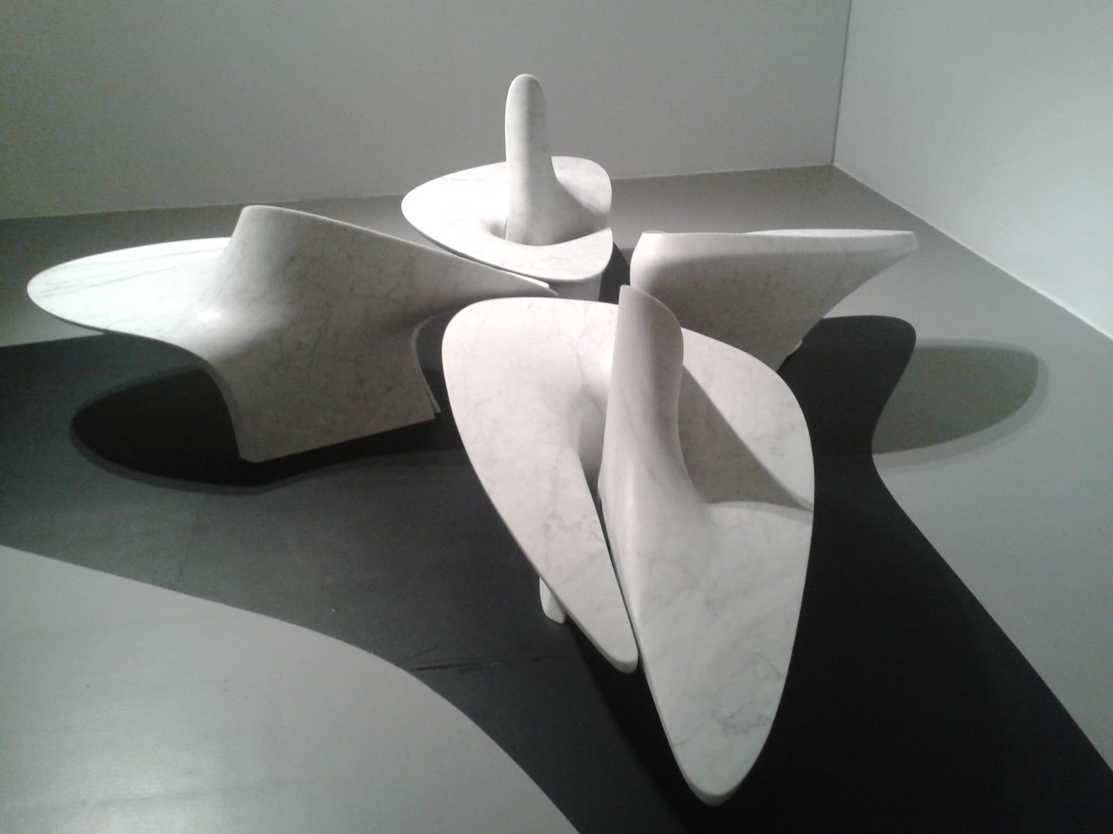 Zaha Hadid. Beyond Boundaries, Art and Design @ Ivorypress | morfoLL-blog