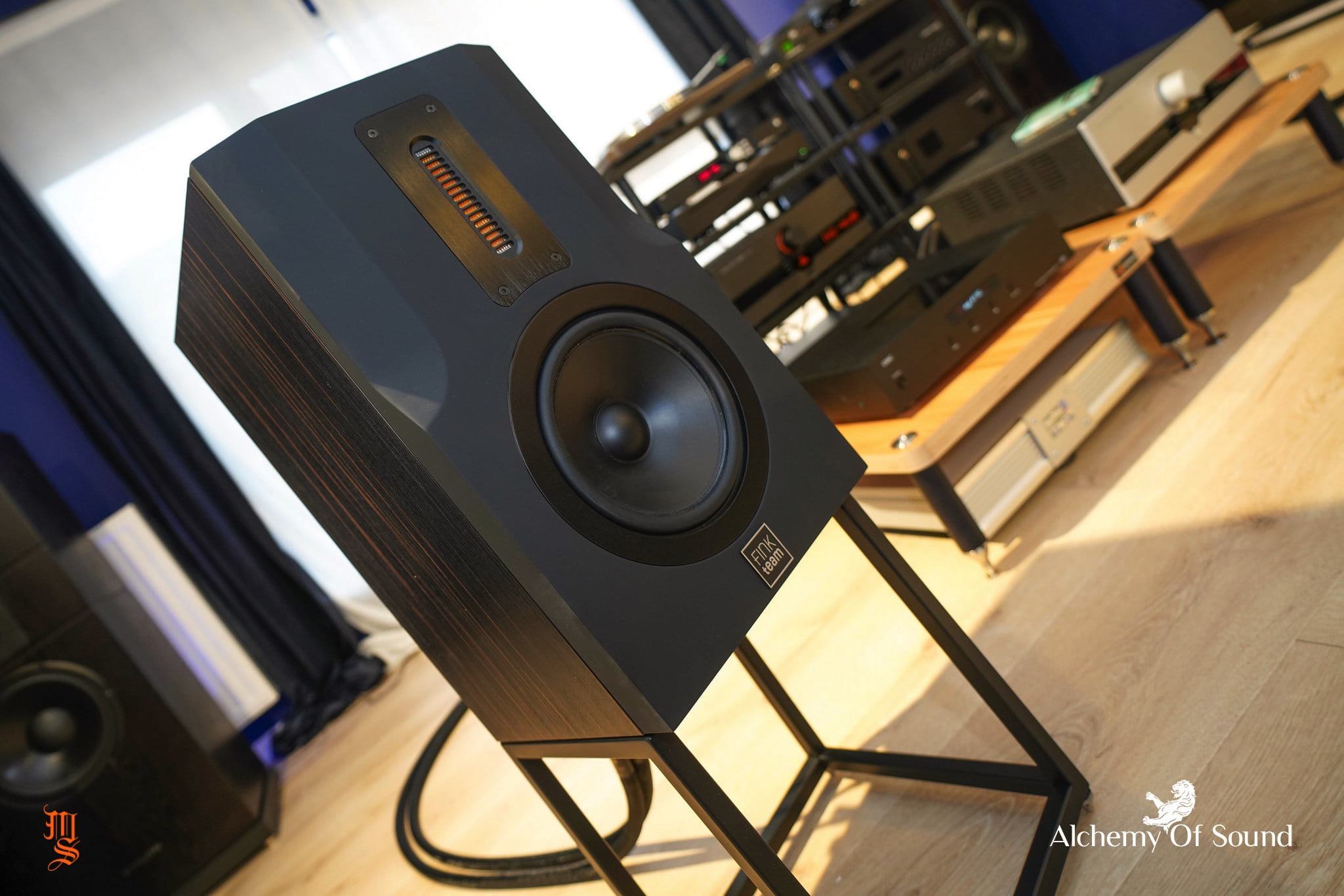 FINK TEAM KIM SPEAKERS – M & S | Ultimate High-Fidelity