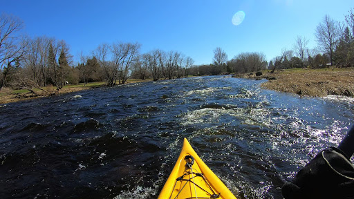 Slow Outdoors Ottawa: Spring Kayaking up rapids upstream of Jock River Park