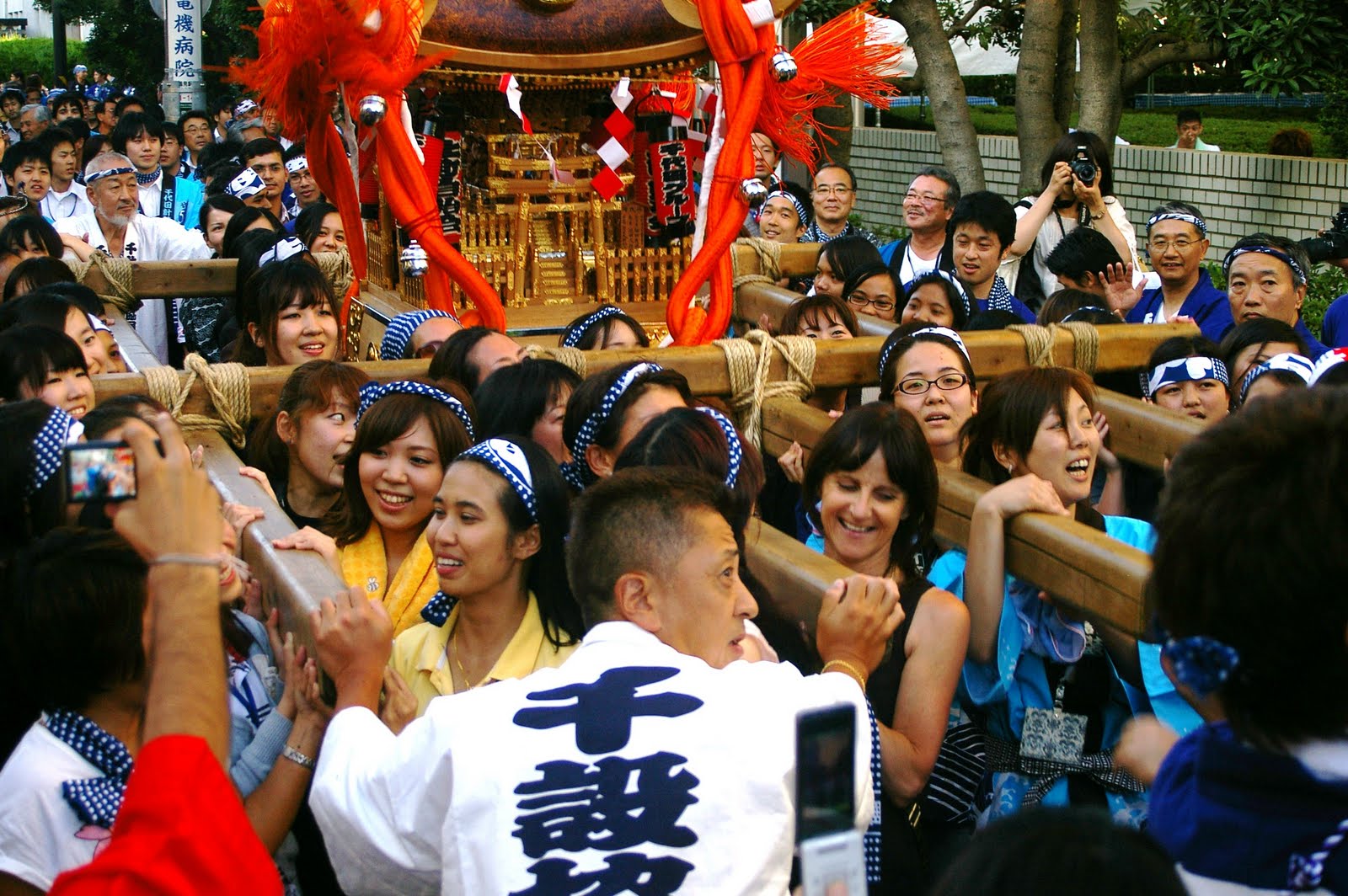 Lost in Japan...: O Mikoshi Festival!