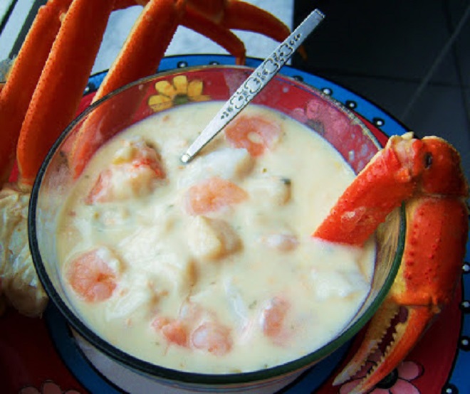 Italian White or Red Seafood Chowder | What's Cookin' Italian Style Cuisine