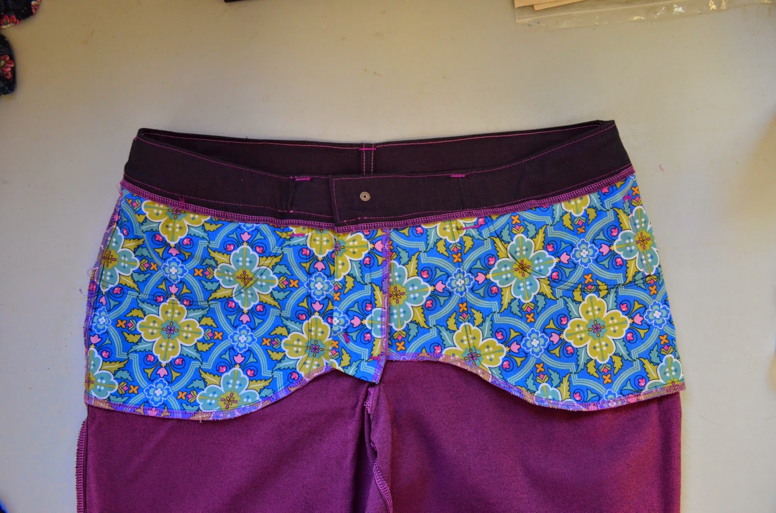 Tutorial: Creating a pocket stay | Curvy Sewing Collective | Bloglovin’