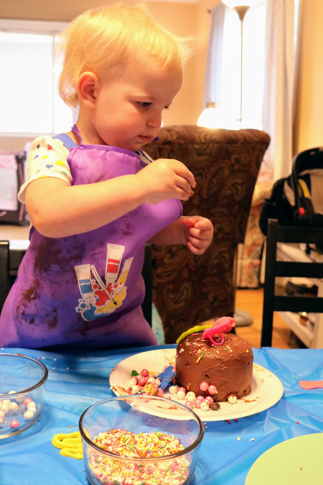RuthAnne Strong: Cake Decorating Day
