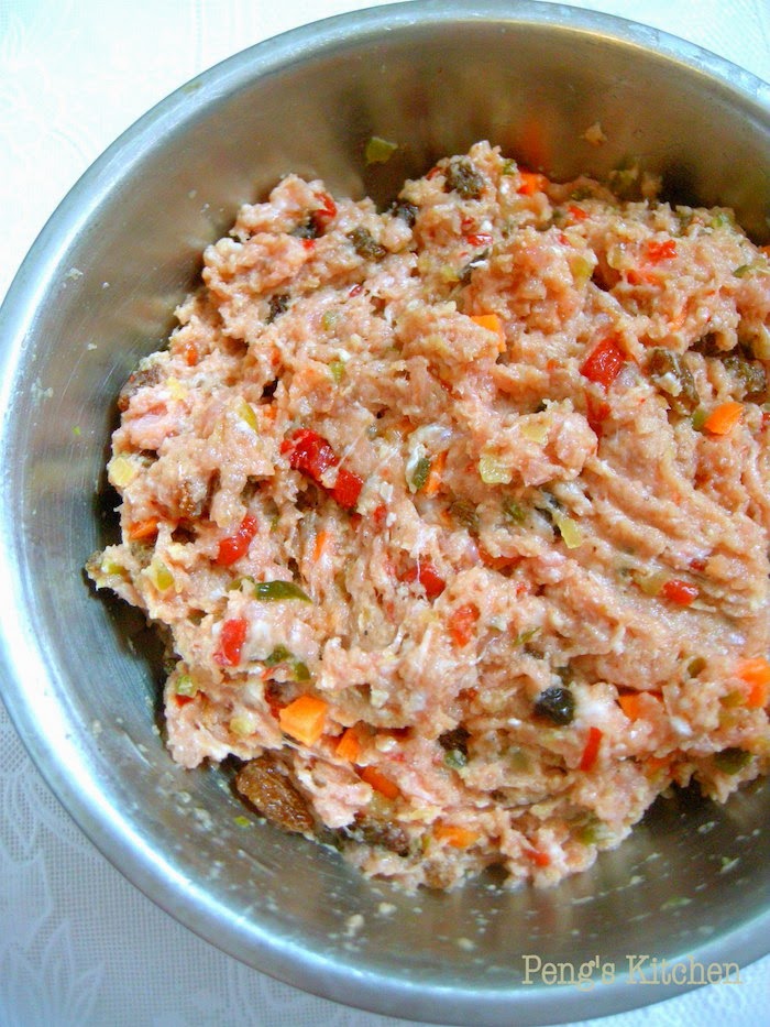 Peng's Kitchen: Classic Embutido (Filipino-Style Meatloaf)