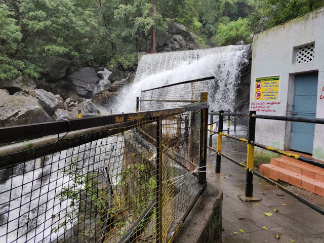 Tamilnadu Tourism: Suruli Falls, Suruli Malai, Theni