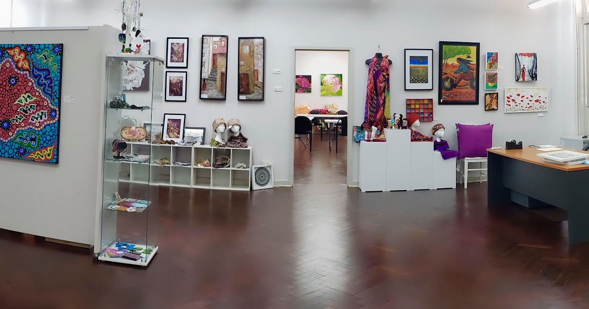 THE PLATFORM GALLERY