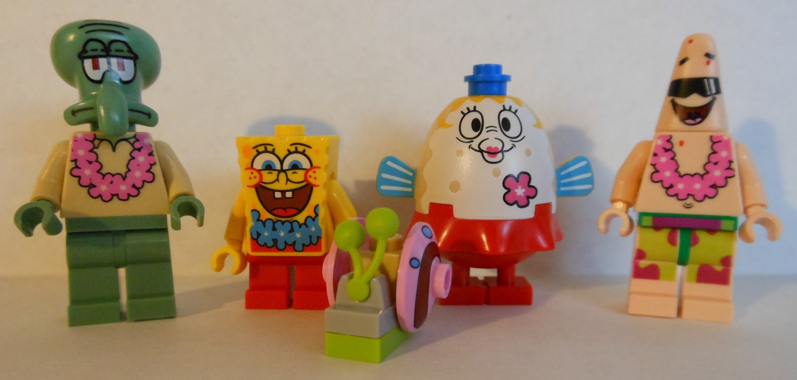 Toni Builds with LEGO®: SpongeBob: Bikini Bottom Undersea Party [REVIEW]