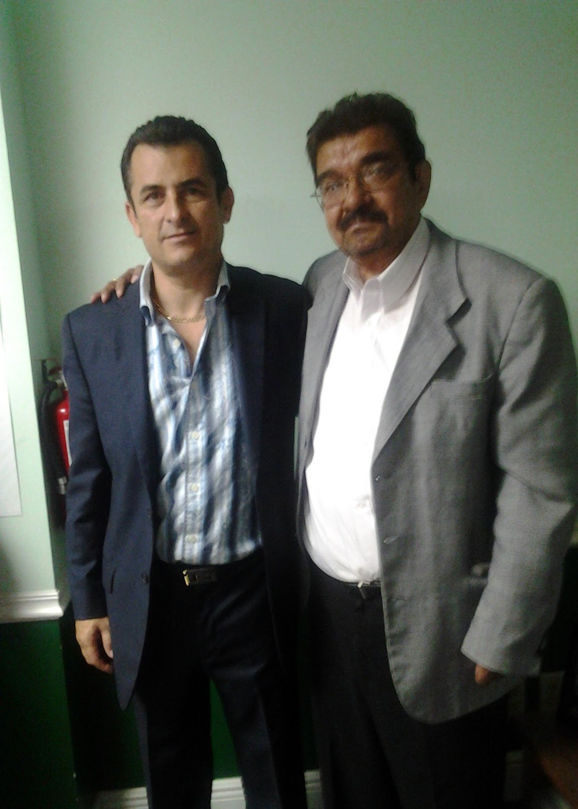 MR. EXITO: noviembre 2012