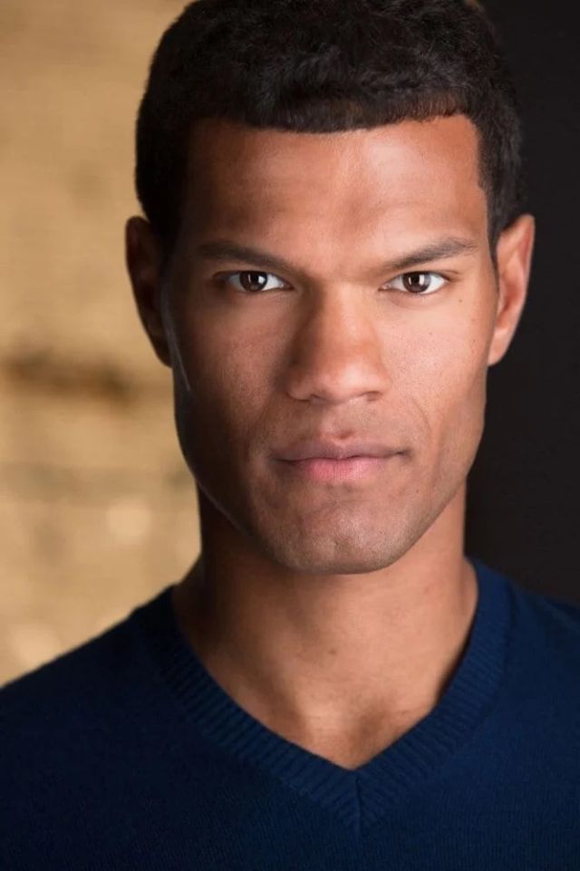 Favorite Hunks & Other Things: FaVorite Face of the Day: Sullivan Jones