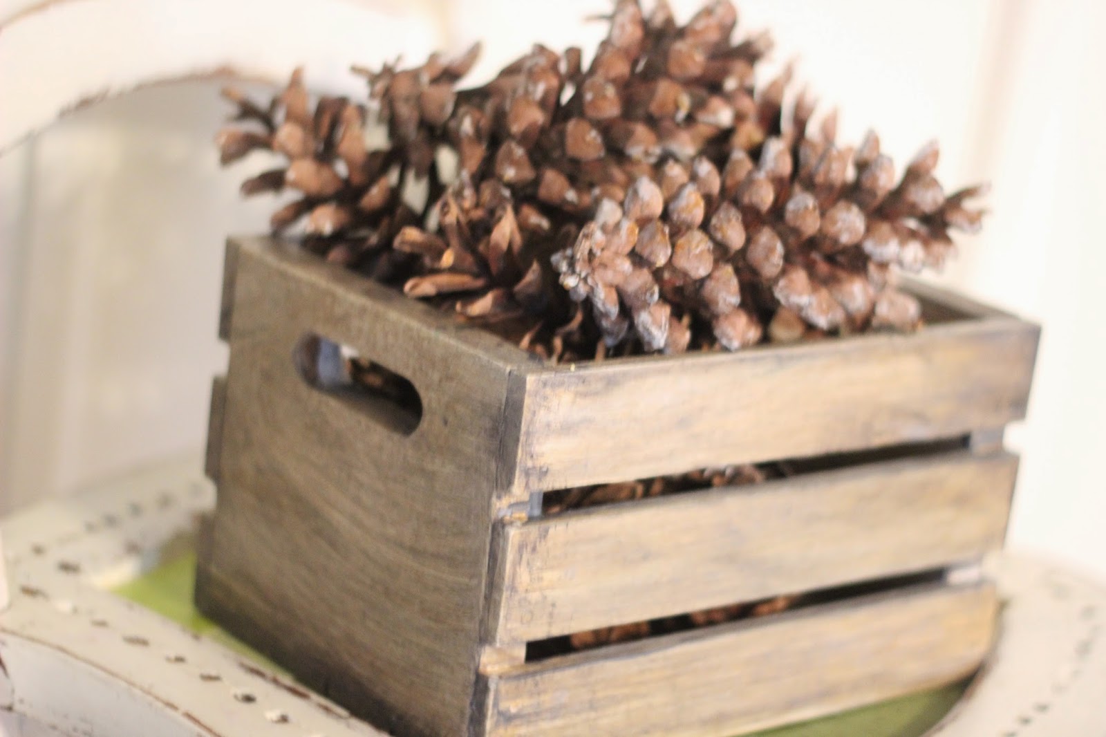 The Decorating Chica: Upcycled Crates Oh My!