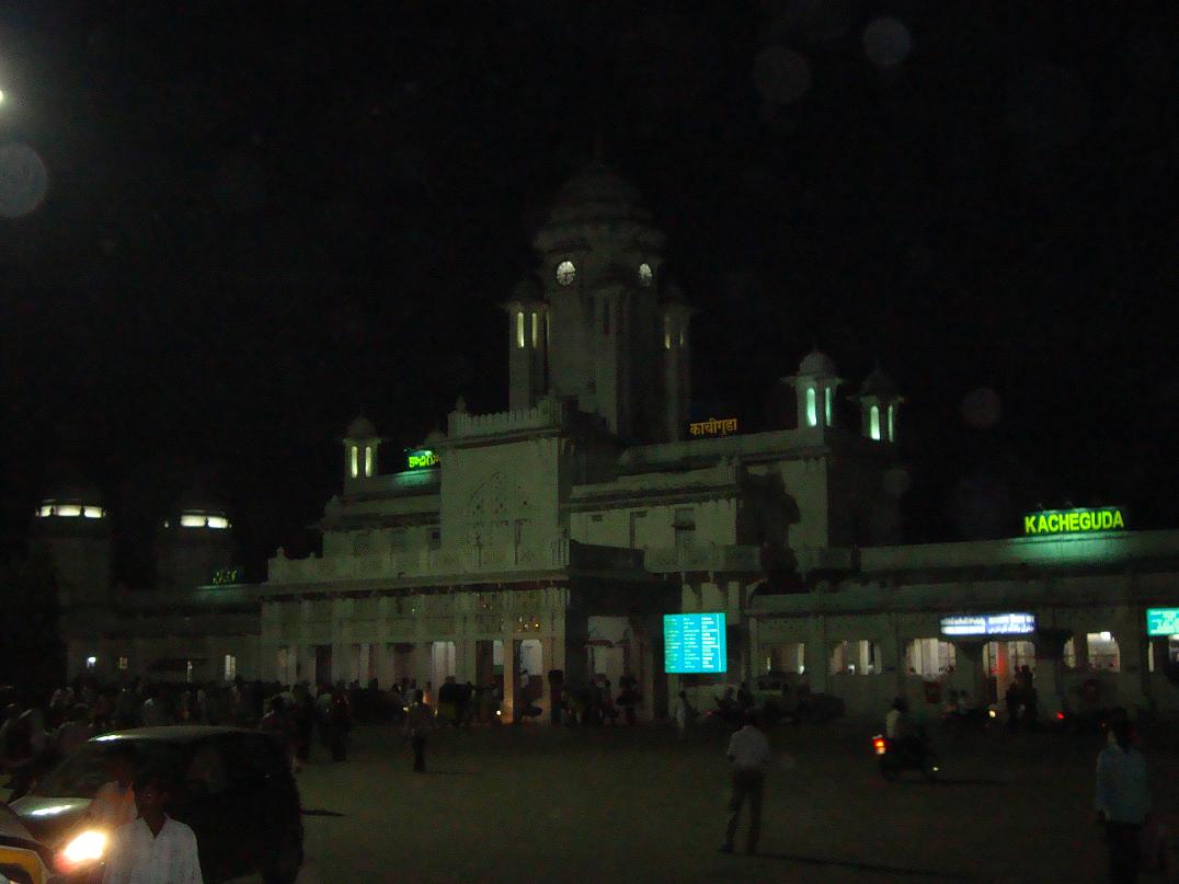 Raghu's column!: Kacheguda Railway Station Goes Digital! – First in the ...