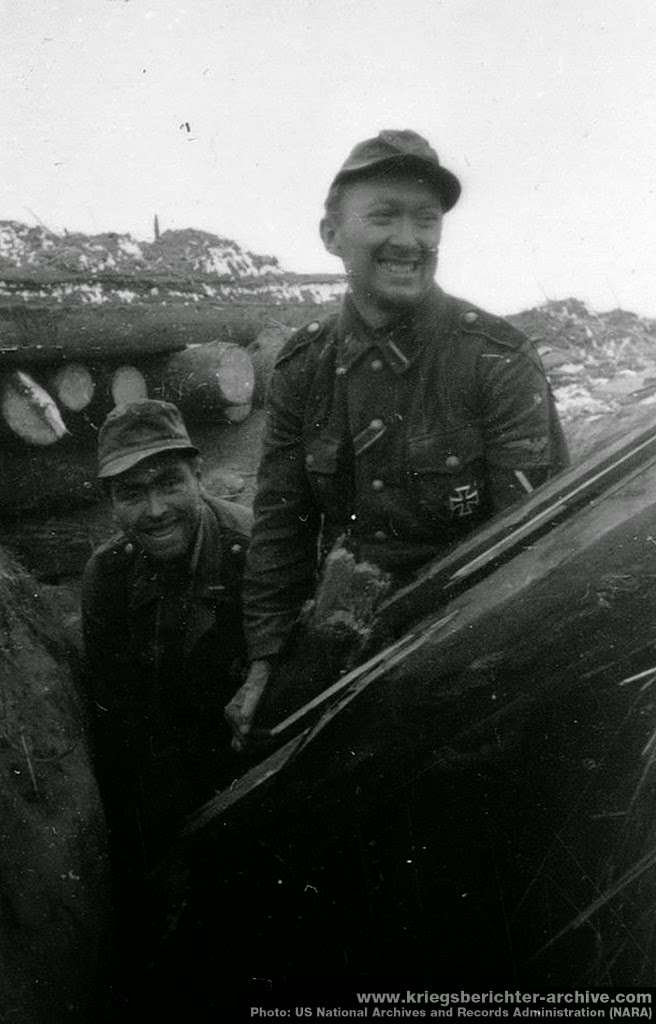 NASIONAL SOSIALIS INDONESIA: Foto-Foto SS-Kriegsberichter August Ahrens