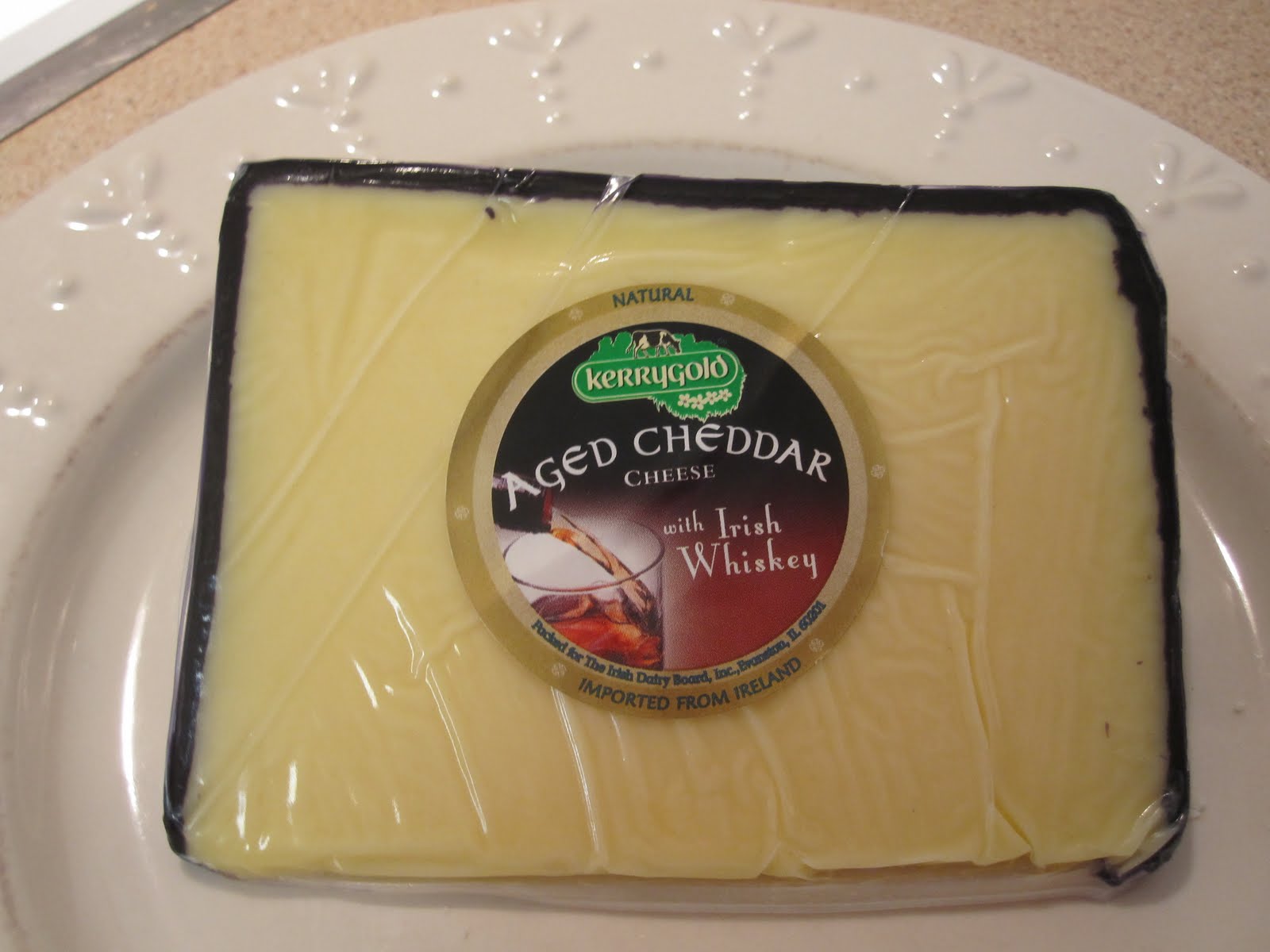 Cannundrums: Cheese: Myzithra, Cotswold and Aged Cheddar with Irish Whiskey