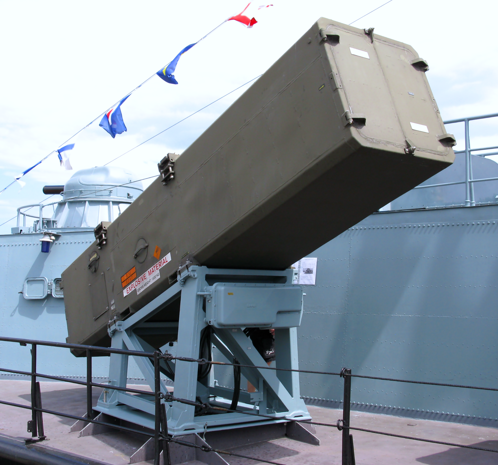 SI VIS PACEM, PARA BELLUM: LA BUNDESMARINE HA ORDINATO MISSILI ANTI ...