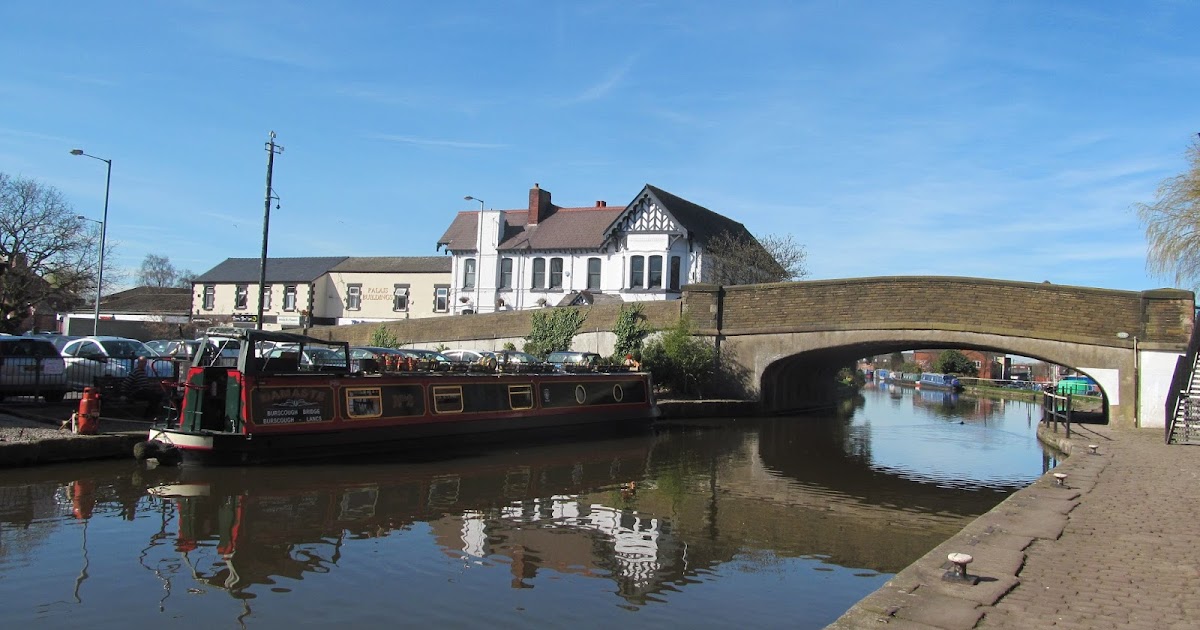Dawn on England's longest single canal!: Burscough to Tarleton (Rufford ...