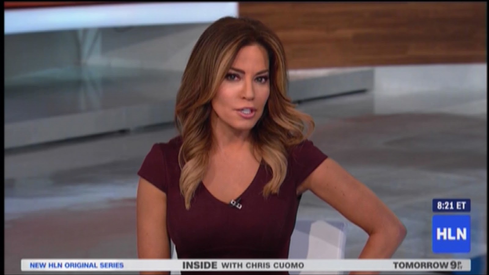 The Babes We Love: Robin Meade - 11/2/17 - SEXY TIGHT BODY