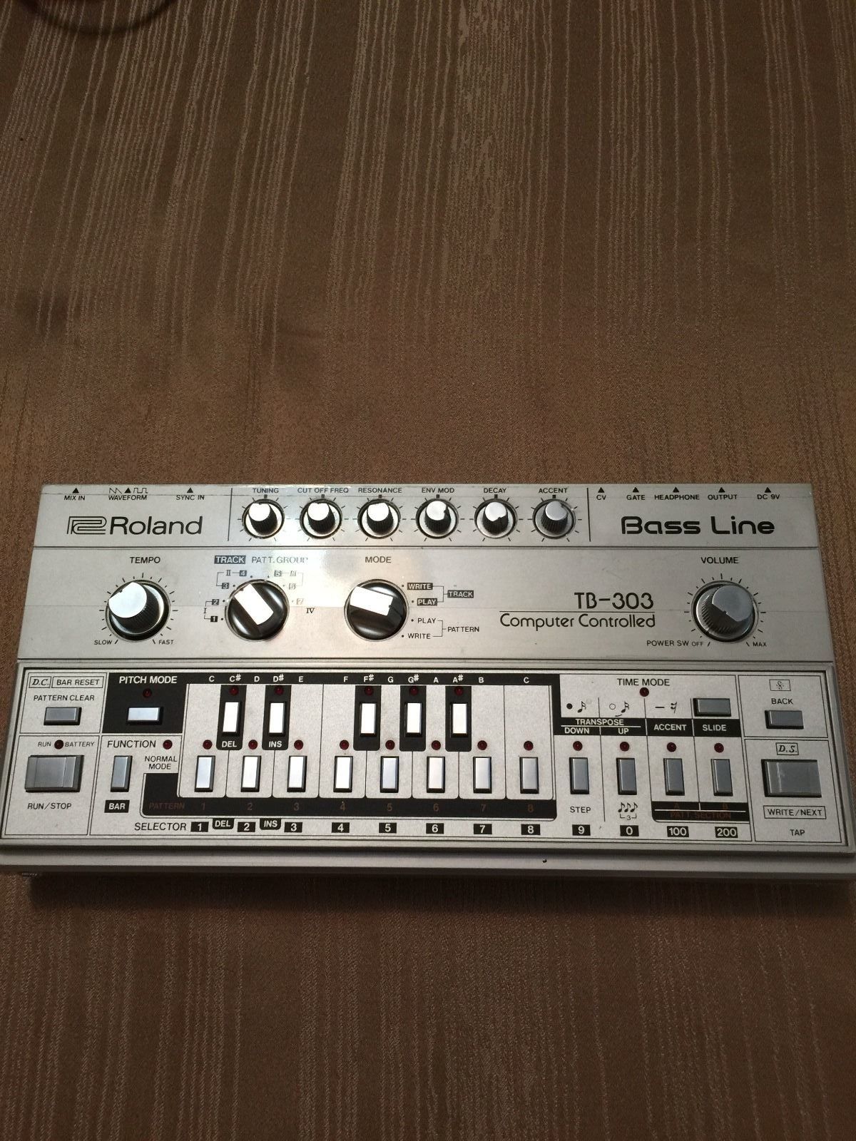 MATRIXSYNTH: Roland TB-303 Bass Line Synthesizer with CV/Gate Mod