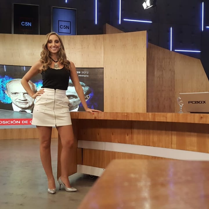 BONITAS ARGENTINAS Y DEL MUNDO: JULIA STRADA 4