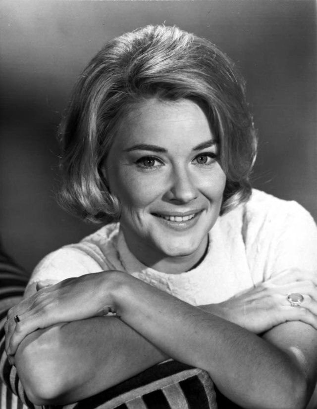 40 Beautiful Photos of Hope Lange in the 1950s and ’60s ~ Vintage Everyday