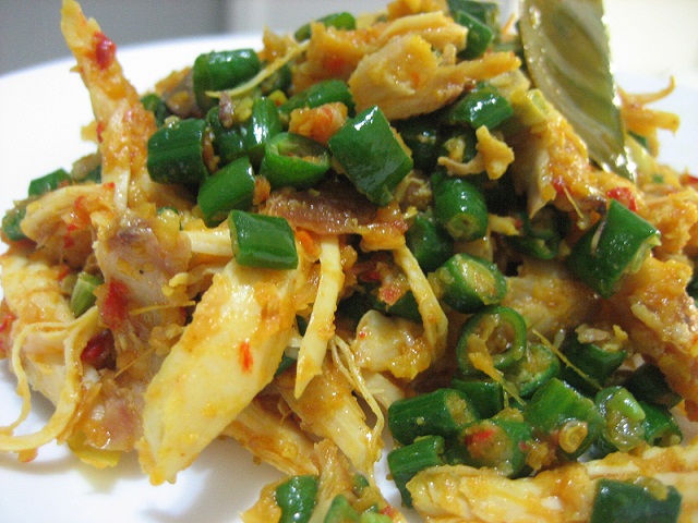 Orek-orek'an ku: Balinese Chicken Lawar