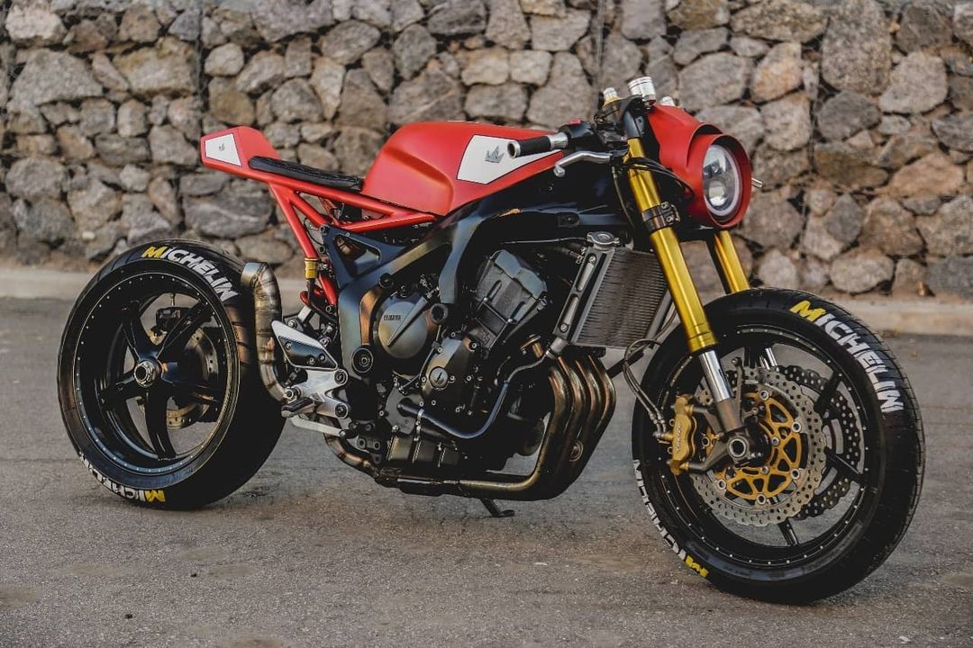 Hell Kustom : Yamaha FZ6 2009 By Lucky Custom