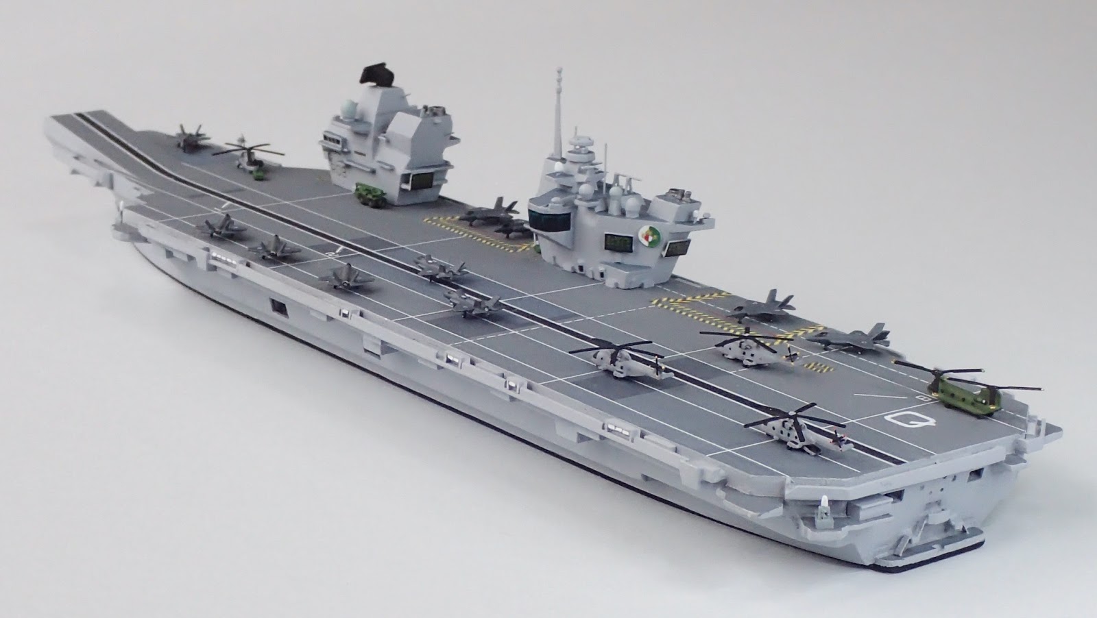 HMS Queen Elizabeth - Aircraft Carrier - Finished