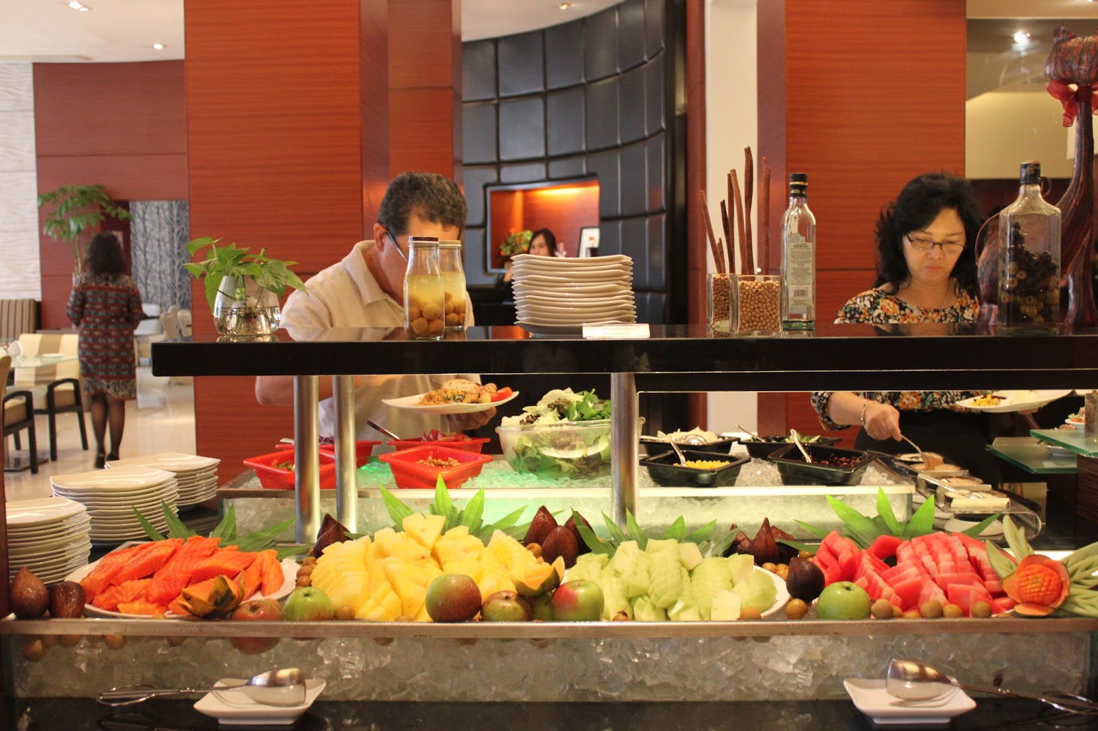 The Cafe Java Paragon: Buffet Lunch - et l'amour