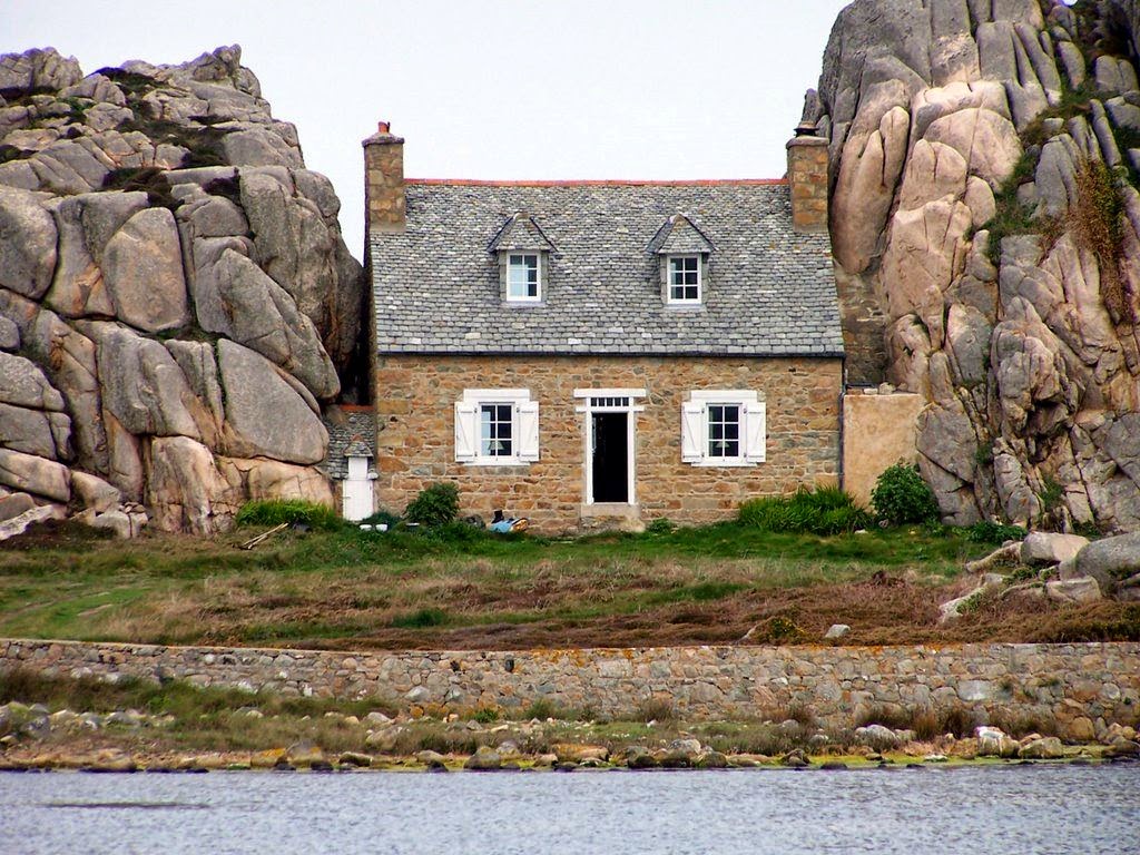 The Flying Tortoise: Castel Meur. The Little House In Brittany Built ...