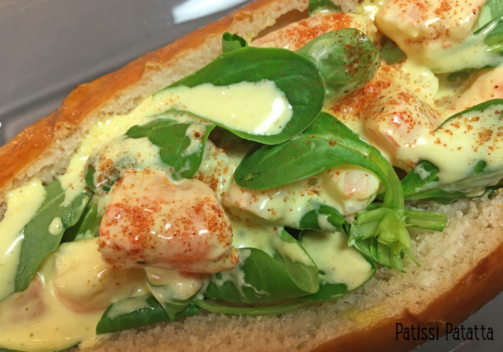 patissi patatta: Shrimp roll (hot dog aux crevettes)