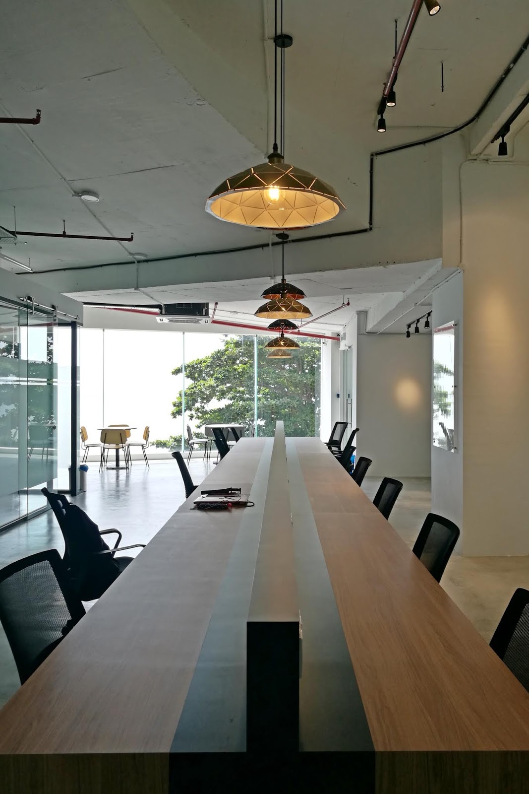 Ruang kerja menarik di The Venture co-working space, Tanjung Tokong ...