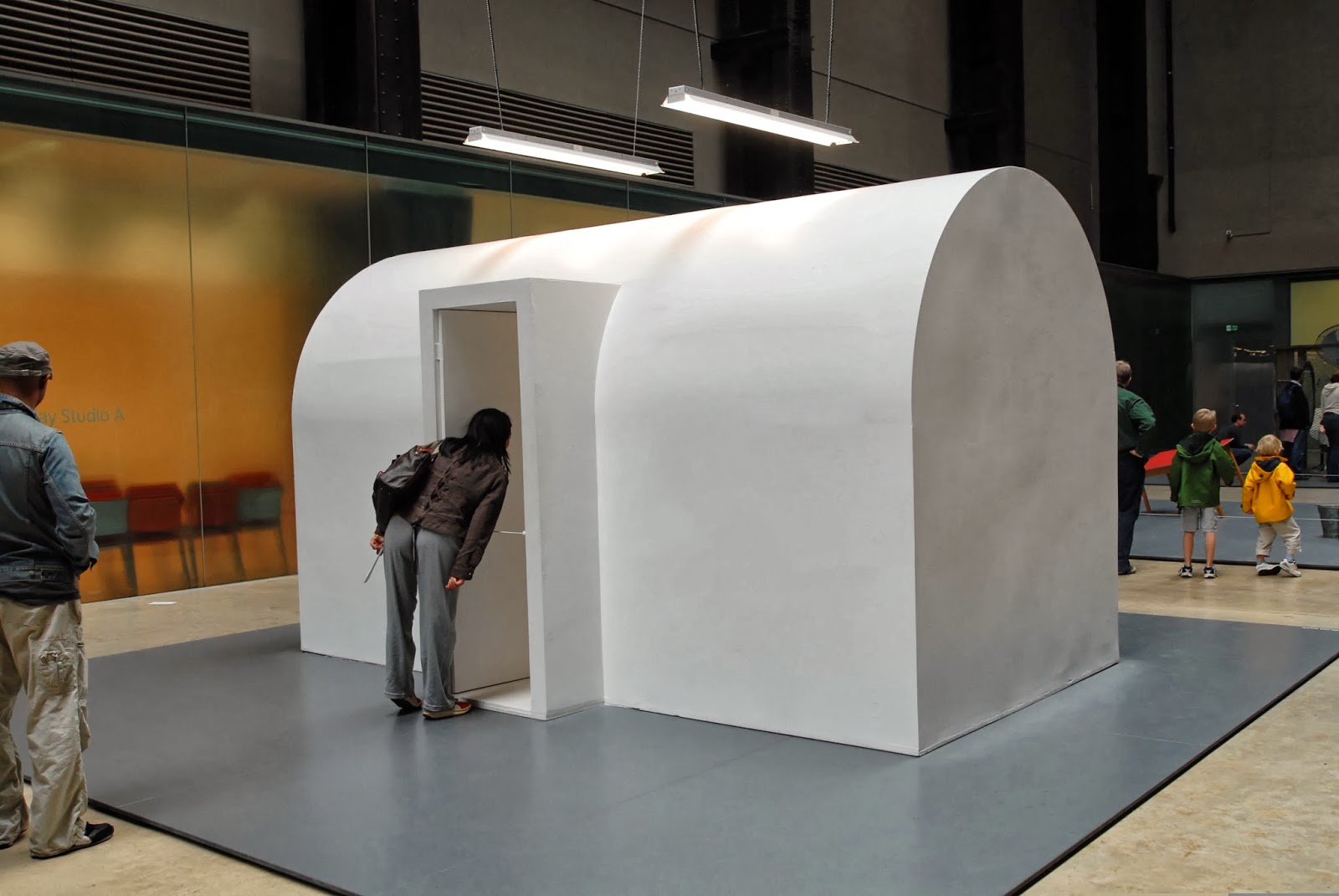 shoe box: Petites Demeures d'Absalon