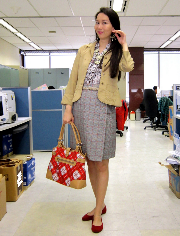 Style N Season: A Simple Gal's Journal: Random Things About Me