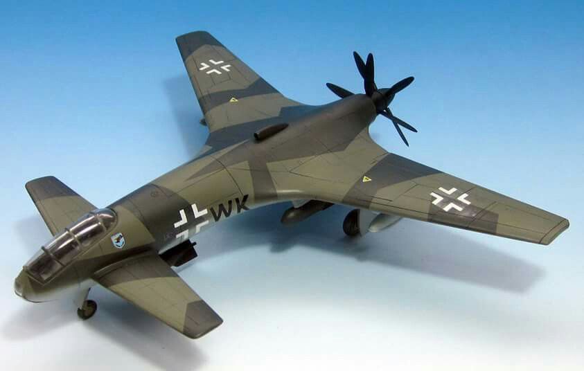 SI VIS PACEM, PARA BELLUM: Il bombardiere ad alta velocità Henschel Hs ...