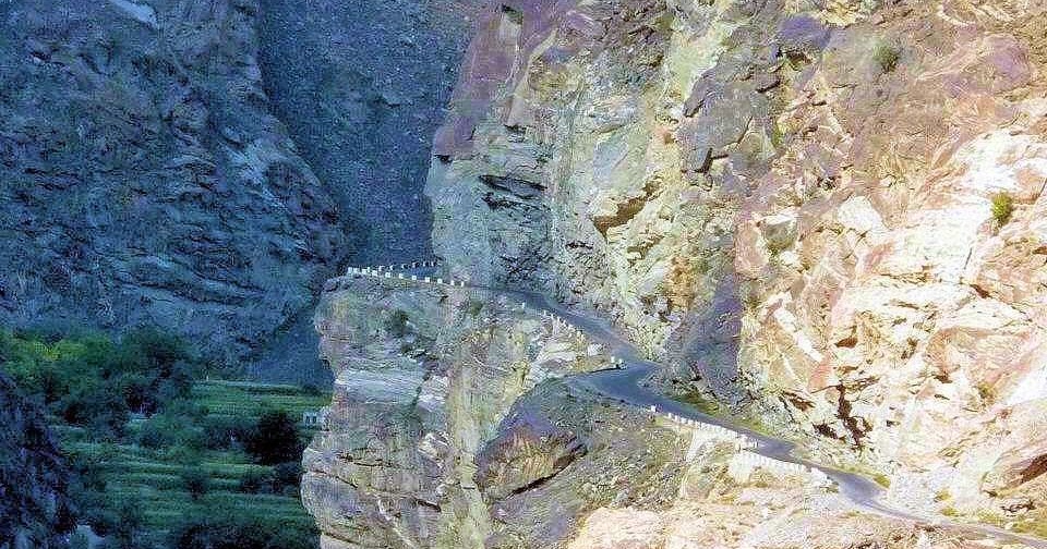 Gilgit-Skardu Road - Trango Tours