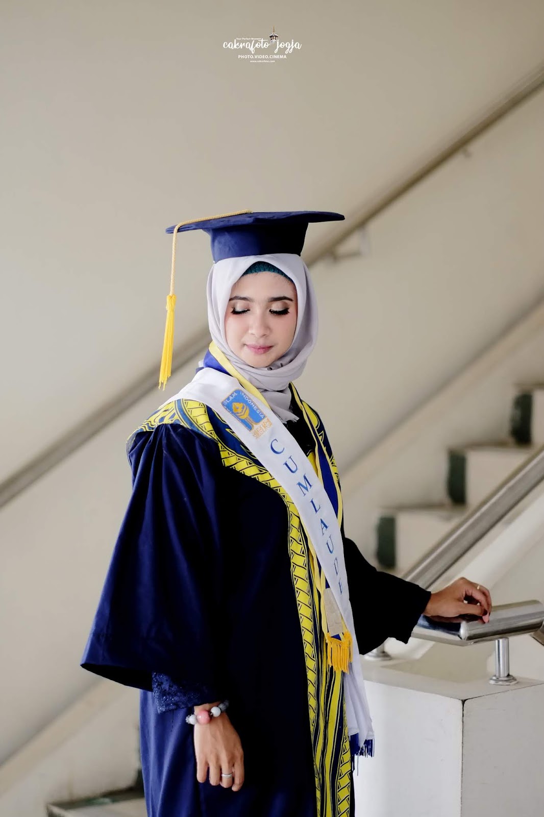 Wisuda Kampus UII - From Kak Fia | CAKRAFOTOJOGJA