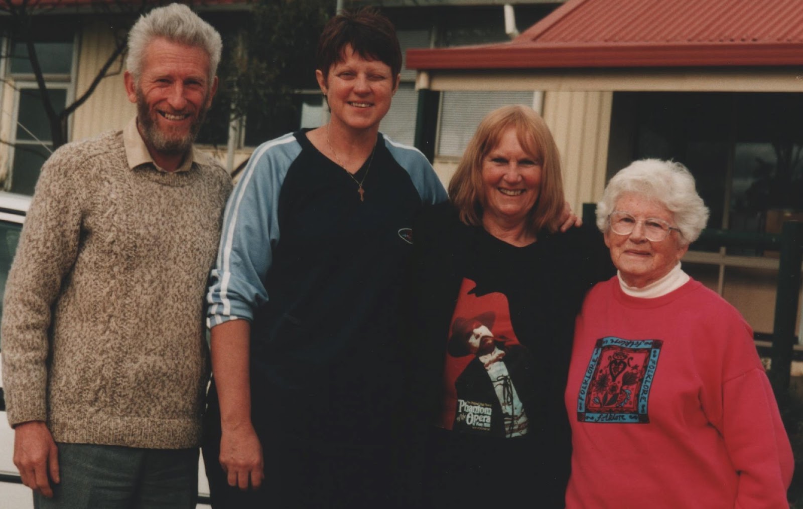 Olney Family Archives: Olney family reunion in Geelong 8 August 1999