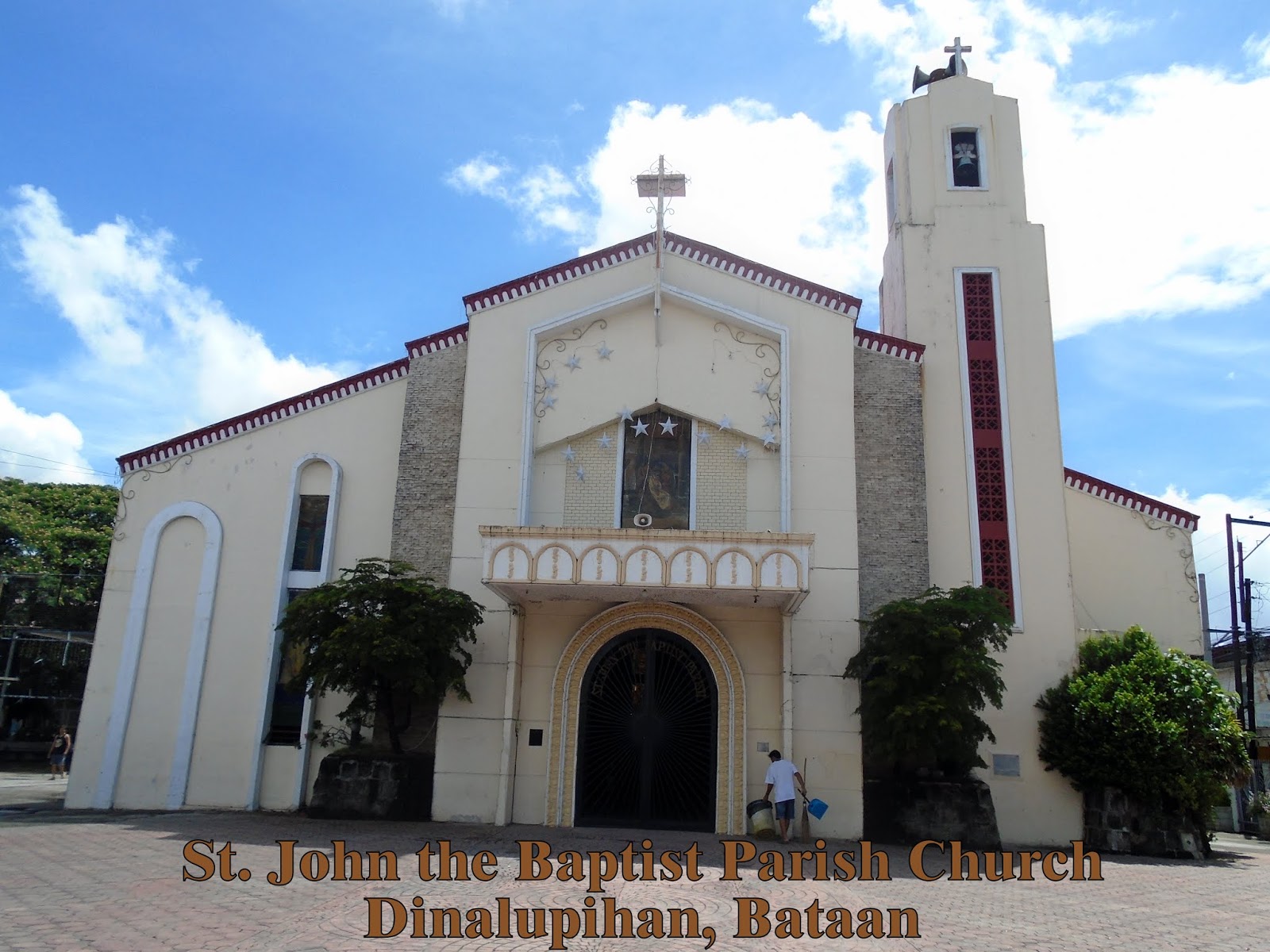 BEACHES AND CHURCHES: THE CHURCHES OF BATAAN