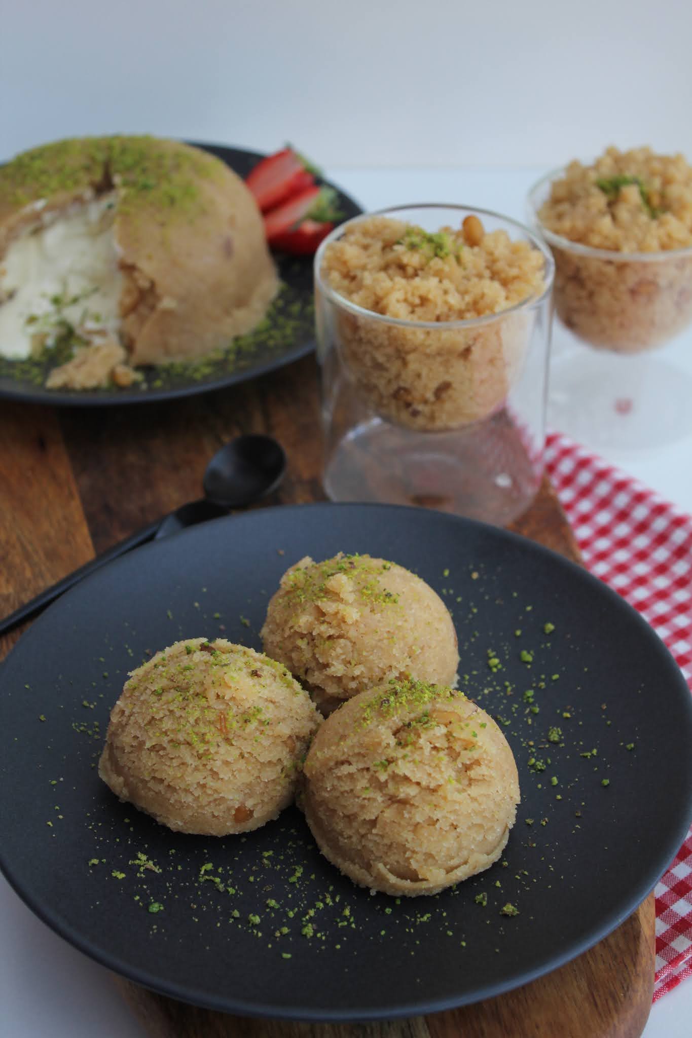 Irmik Helvasi - Dondurmali Irmik Helvasi