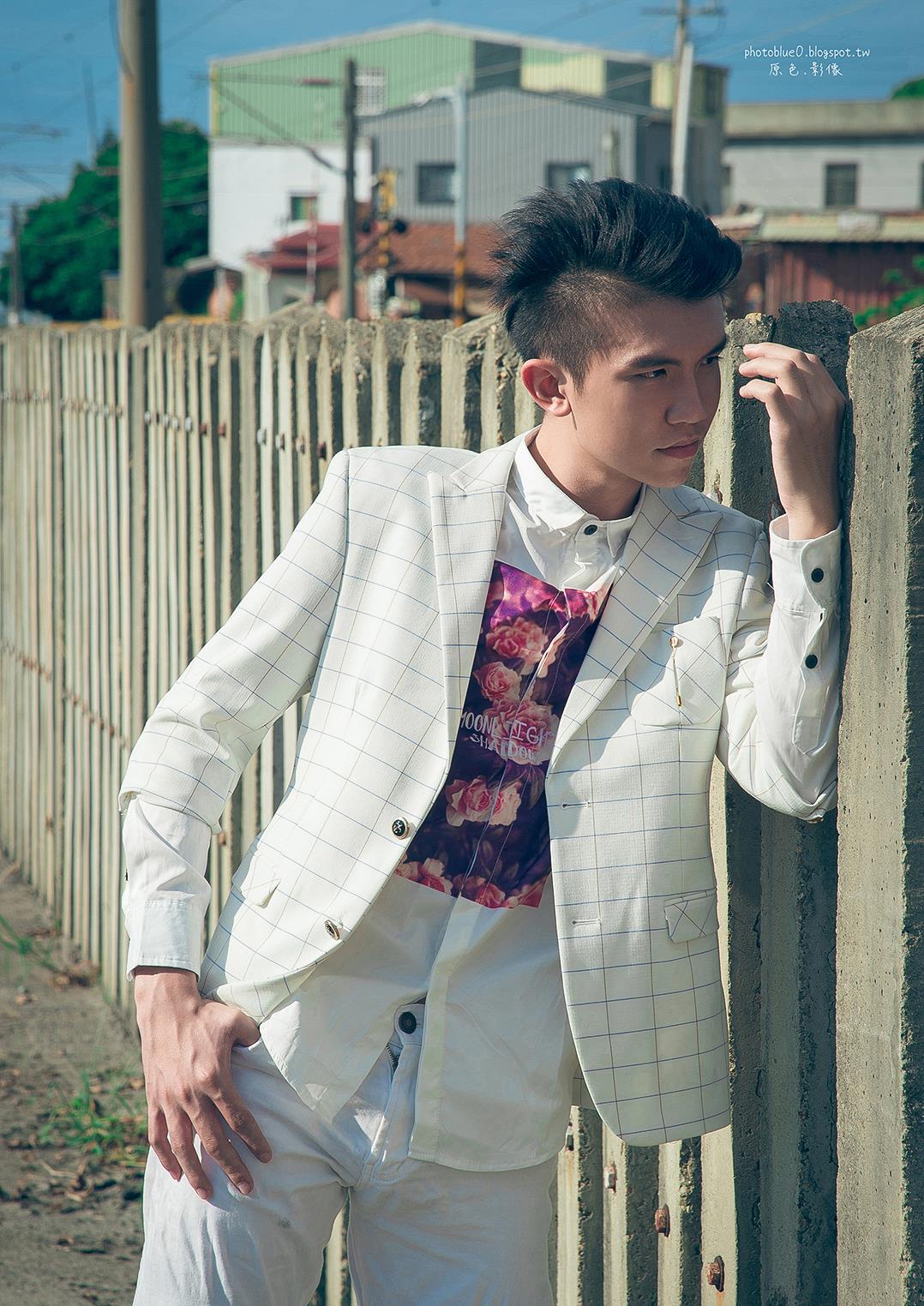 HOT MALE MODELS: Blue Man 43