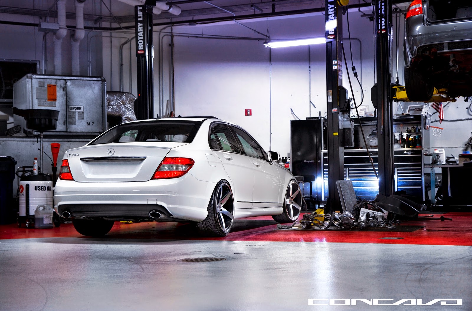 Mercedes-Benz W204 C300 on 20" CW-5 Concavo Wheels | BENZTUNING