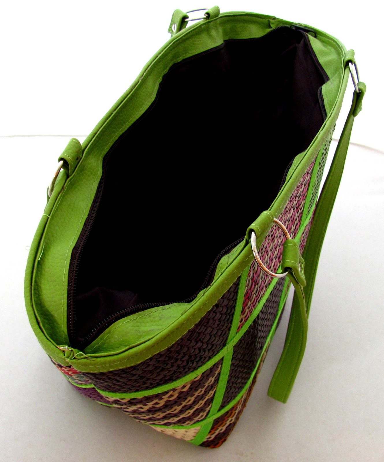 Bewitching Bits: SPECIAL FEATURE: Pandanus Atrocarpus (Mengkuang)