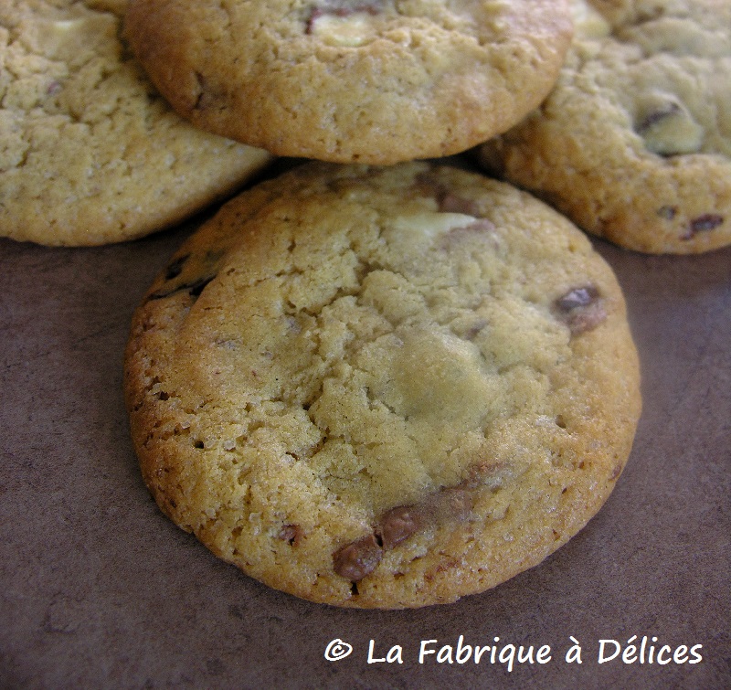 La Fabrique à Délices: Cookies au trois chocolats