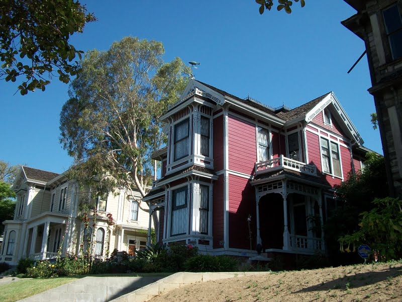 Filming Locations of Chicago and Los Angeles: Charmed