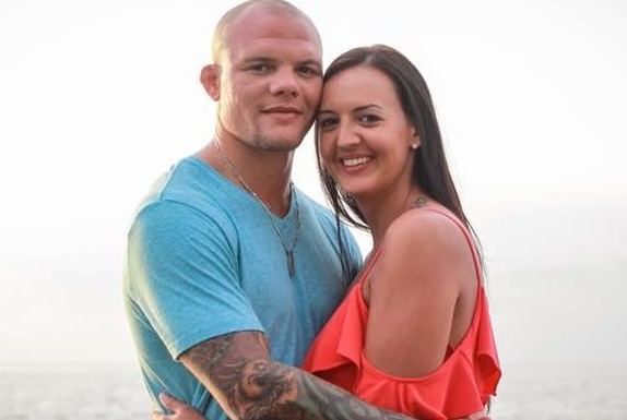 Know About Anthony Smith's Wife Mikhala Renee Newman: Family Bio