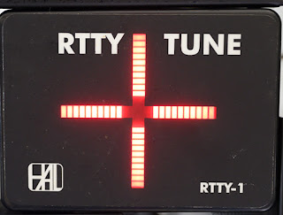 N1ZZZ: The HAL RTTY-1 Tuning Display