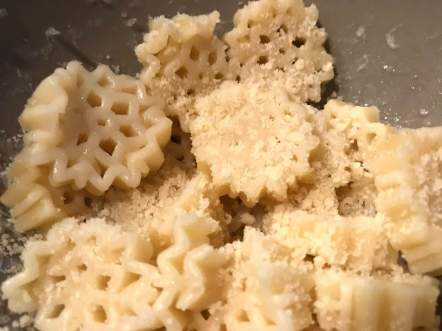 12 Ways to Use Leftover Parmesan Packets and Condiments from ...