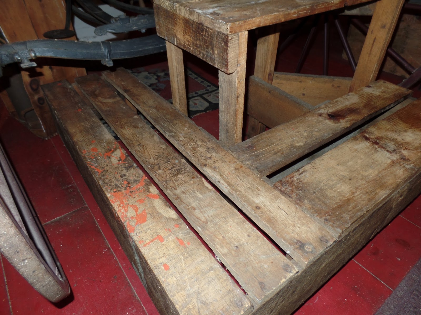 Log Cabin Antiques & Gifts: Very cool rustic display stand! Way better ...